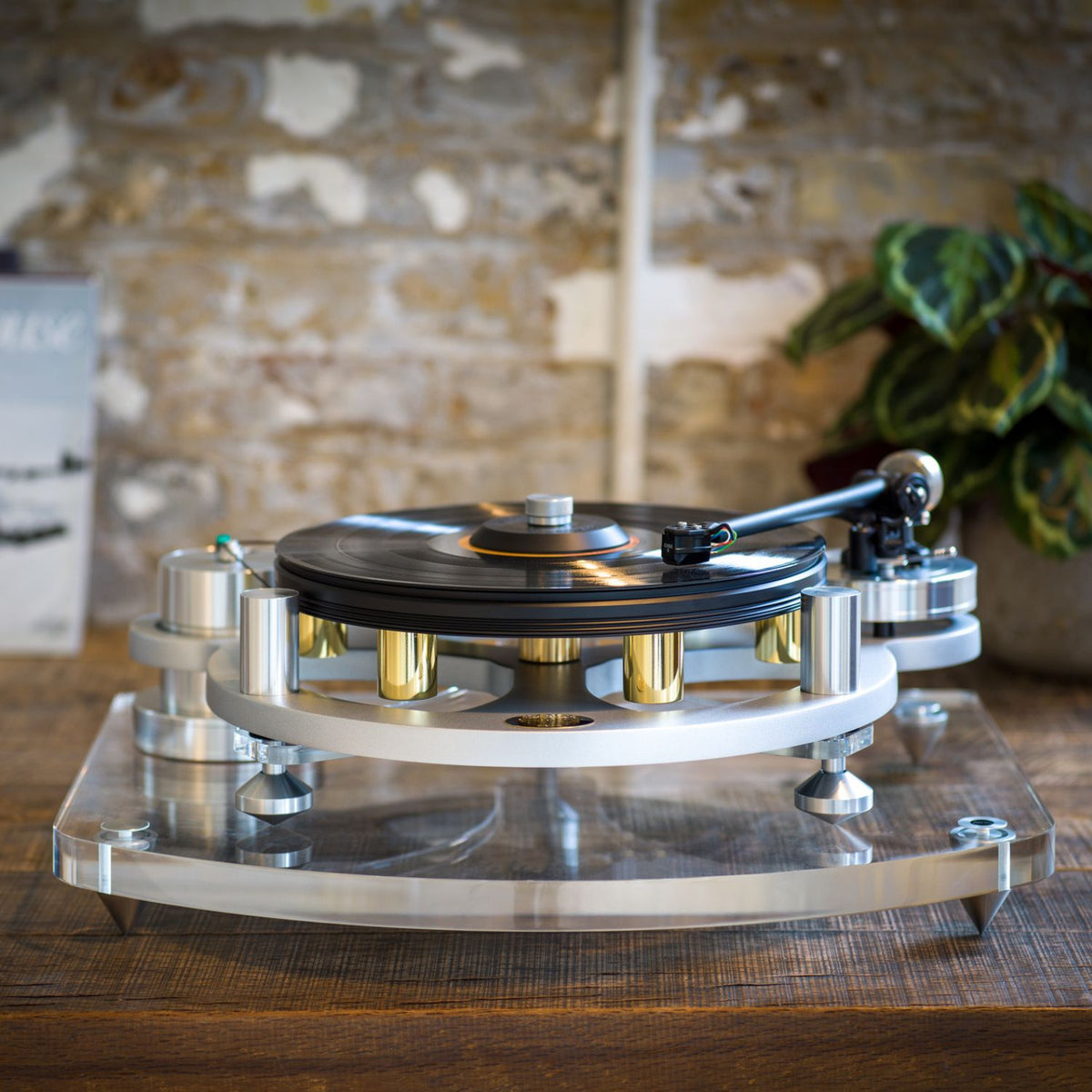 The Listening Room | 2-Channel Audio Systems of Distinction